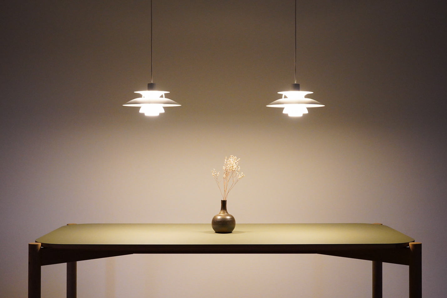 ルイスポールセンのPH5におすすめのテーブルサイズは？ | vanilla mag（バニラマグ）