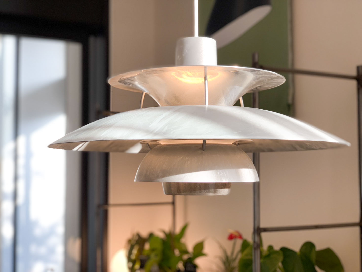 ルイスポールセンPH5リテイクとは？ | vanilla mag（バニラマグ）