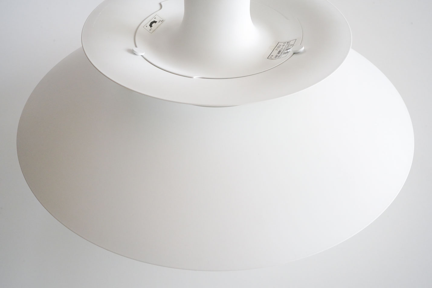 ルイスポールセンPH5モノクロームシリーズの色比較 | vanilla mag（バニラマグ）